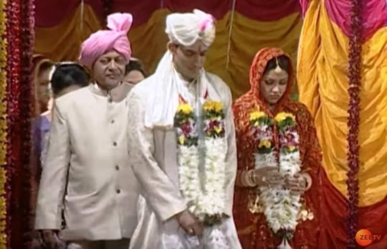 Hrishikesh Pandey Age, Girlfriend, Family, Biography & More » StarsUnfolded