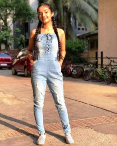 Anushka Sen Height, Age, Boyfriend, Family, Biography & More ...