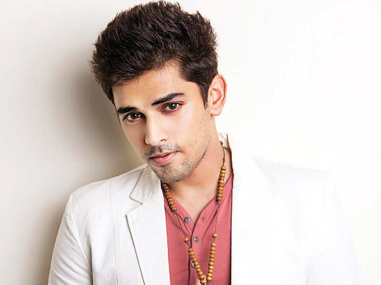 Ashok Pathak Age, Girlfriend, Wife, Family, Biography & More ...