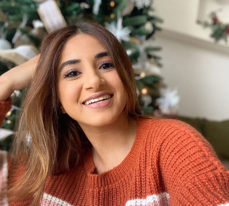 Aashna Shroff Age, Boyfriend, Husband, Family, Biography » StarsUnfolded