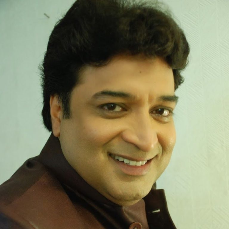 "Shaktimaan" Actors, Cast & Crew: Roles, Salary » StarsUnfolded