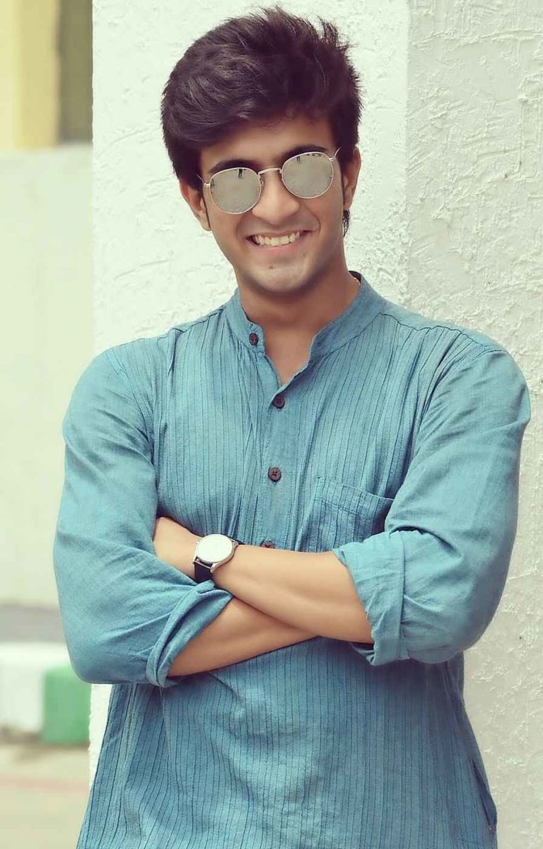 Rob Dey Height, Age, Girlfriend, Family, Biography & More » StarsUnfolded