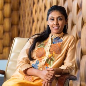 Roshni Nadar Height, Age, Husband, Family, Biography & More » StarsUnfolded