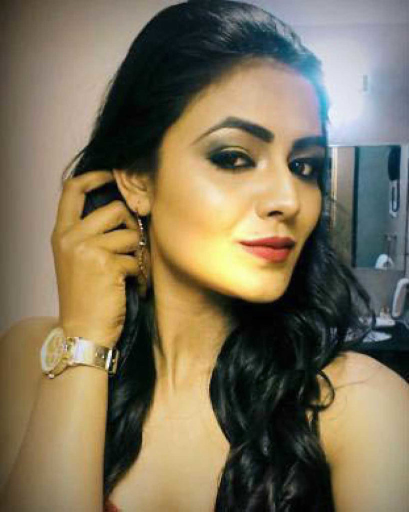 Yeh Rishtey Hain Pyaar Ke Actors, Cast & Crew: Roles, Salary » StarsUnfolded