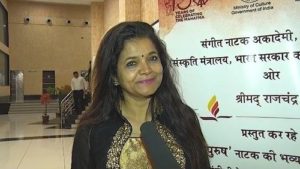 Smita Gate Age, Husband, Children, Family, Biography & More » StarsUnfolded