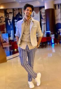 Tushar Pandey Height, Age, Girlfriend, Family, Biography & More ...