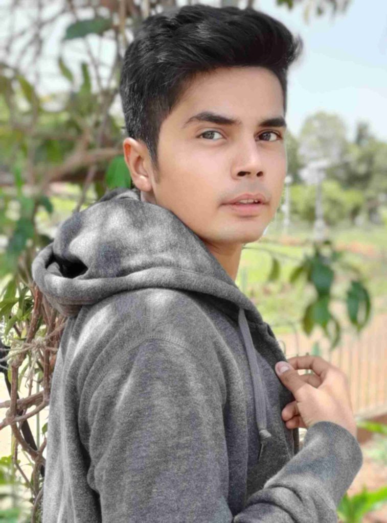 Anandibaa Aur Emily Actors, Cast & Crew » StarsUnfolded