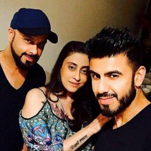 Aarti Sabharwal (Rajiv Kapoor’s Ex-wife) Age, Children, Family ...