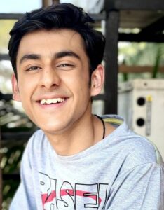 Sargam Ki Sadhe Satii (SonyLIV) Actors, Cast & Crew » StarsUnfolded