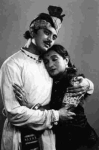 Dina Pathak Age, Death, Husband, Children, Family, Biography & More ...