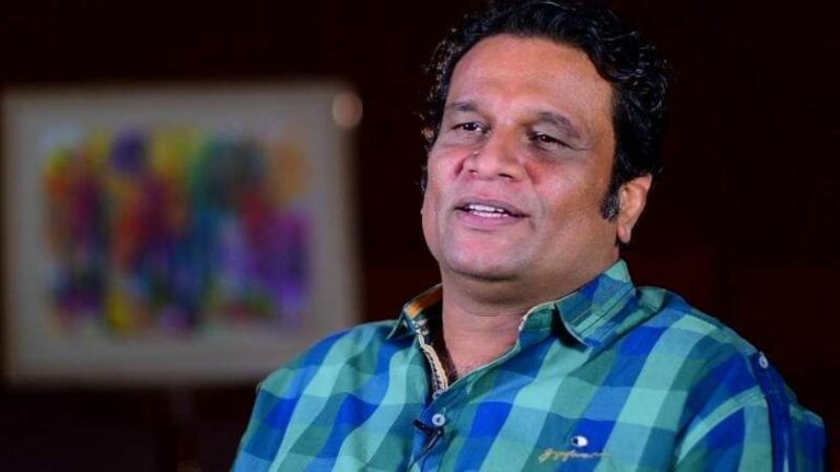 Hareesh Peradi Height, Age, Girlfriend, Wife, Children, Family ...