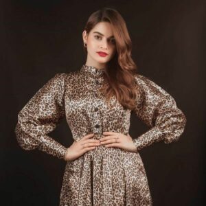Minal Khan (Pakistani Actress) Height, Age, Boyfriend, Husband, Family ...