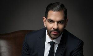 Sunjay Kapur (Karisma Kapoor's Ex-husband) Age, Death, Wife, Children ...