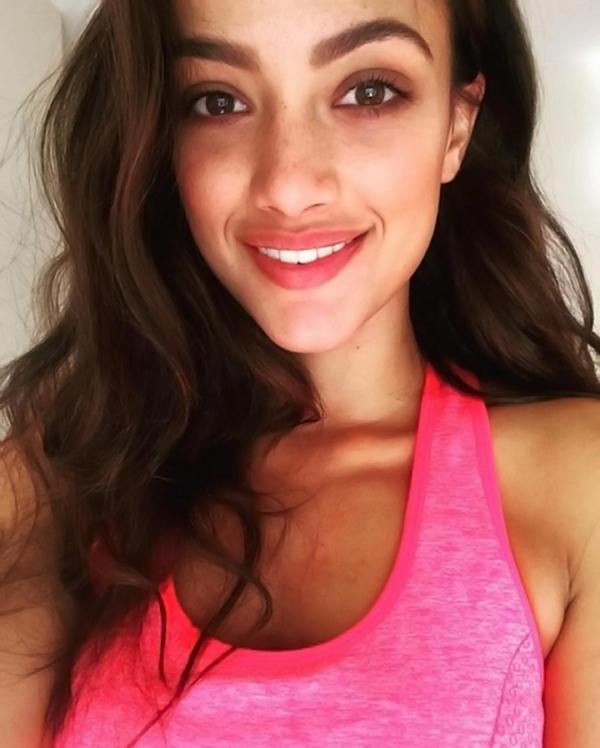 Angela Jonsson Height, Age, Boyfriend, Family, Biography & More ...