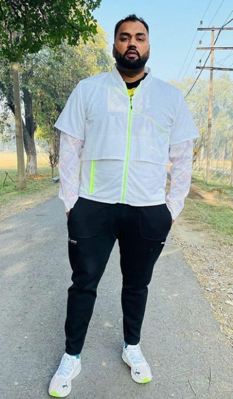 Tajinderpal Singh Toor Height, Age, Wife, Family, Biography & More ...