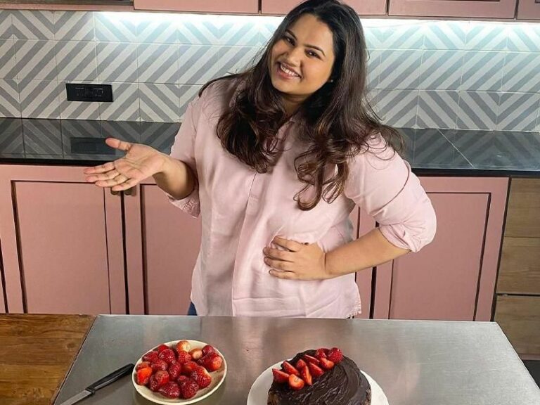 Pooja Dhingra Height, Age, Boyfriend, Family, Biography & More » StarsUnfolded