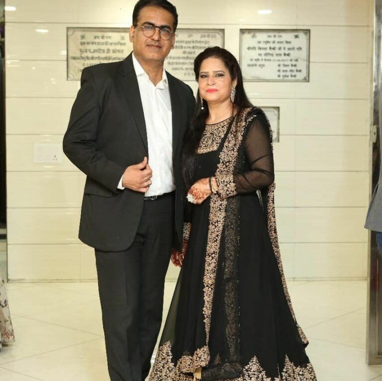 Dr. Hemant Kalra Age, Wife, Family, Biography & More » StarsUnfolded