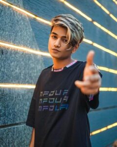 Tushar Silawat Height, Age, Girlfriend, Family, Biography & More » StarsUnfolded