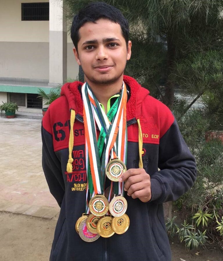 Manish Narwal Height, Age, Wife, Family, Biography » StarsUnfolded