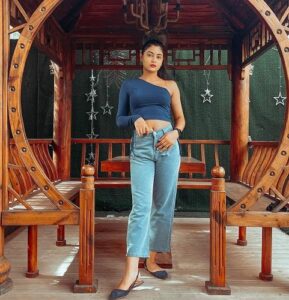 Surbhi Rathore Height, Age, Boyfriend, Family, Biography & More ...