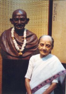 Usha Mehta Age, Death, Husband, Children, Family, Biography & More ...