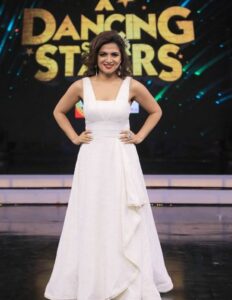 Dhivyadharshini Height, Age, Boyfriend, Husband, Family, Biography ...