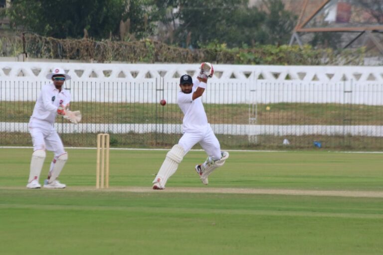 Mohammad Rizwan Height, Age, Wife, Family, Biography & More » StarsUnfolded