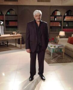 Vikram Bhatt Age, Girlfriend, Wife, Family, Biography & More ...