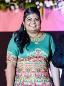 Niyati Joshi (Dilip Joshi's Daughter) Age, Boyfriend, Husband, Family ...