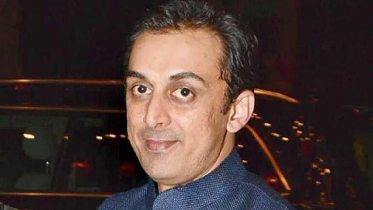 Rohan Gavaskar Height, Age, Girlfriend, Wife, Children, Family ...