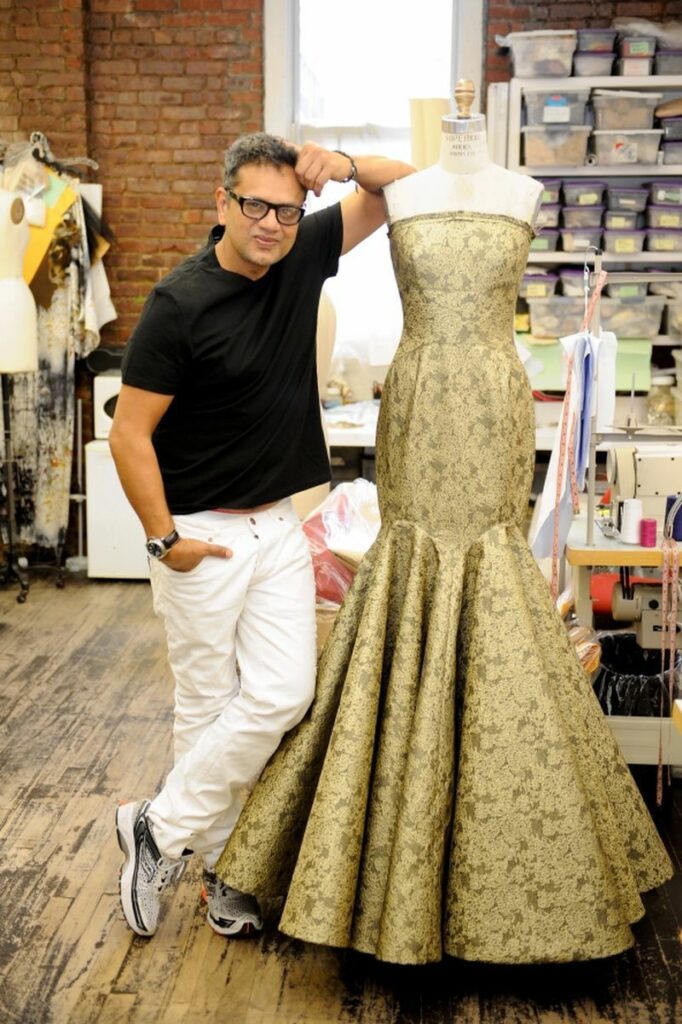 Naeem Khan Age, Wife, Family, Biography & More » StarsUnfolded