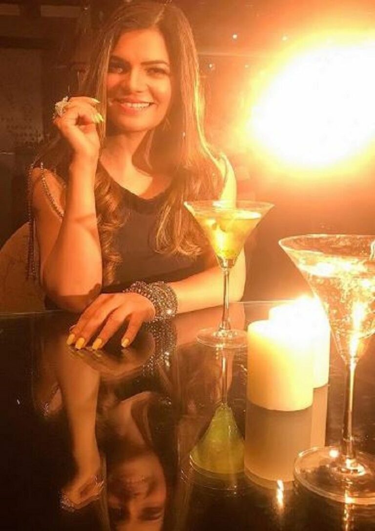 Mamta Sharma Age, Husband, Family, Biography & More » StarsUnfolded