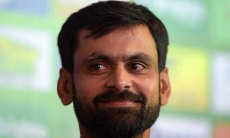 Mohammad Hafeez Height, Age, Wife, Children, Family, Biography & More ...
