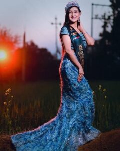 Navdeep Kaur Height, Age, Husband, Children, Family, Biography & More ...