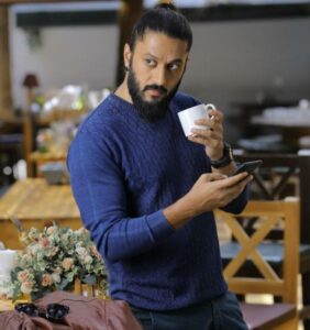 Chetan Kumar Height, Age, Girlfriend, Wife, Family, Biography & More ...