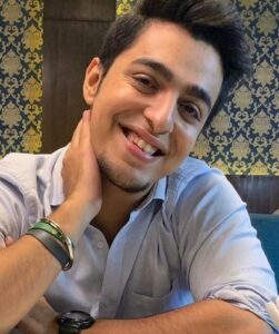 Gagan Arora Height, Age, Girlfriend, Wife, Family, Biography & More ...