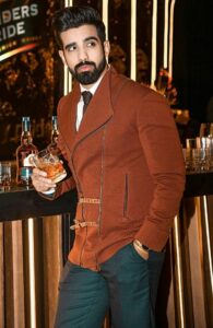 Karron S Dhinggra Height, Age Girlfriend, Family, Biography & More ...