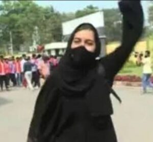 Muskan Khan (Hijab Girl) Age, Boyfriend, Family, Biography & More ...