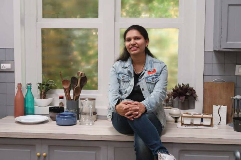Top 10 Female Social Media Influencers In India » StarsUnfolded