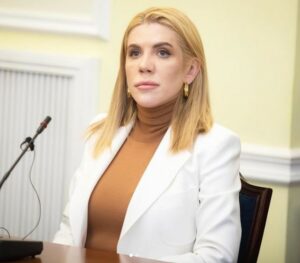 Kira Rudik Age, Husband, Children, Family, Biography & More » StarsUnfolded