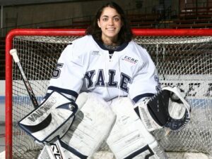 Shivon Zilis Height, Age, Boyfriend, Husband, Family, Biography ...