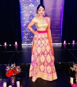 Mandy Azrot Height, Age, Family, Biography & More » StarsUnfolded