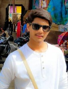 Crash Course Actors, Cast & Crew » StarsUnfolded