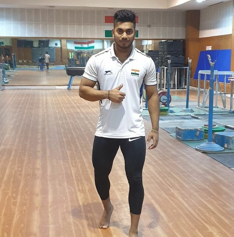 Achinta Sheuli Height, Age, Girlfriend, Family, Biography & More ...