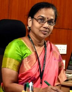 N. Kalaiselvi Age, Husband, Children, Family, Biography & More ...