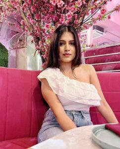 Nidhi Chaudhary Height, Age, Boyfriend, Family, Biography & More ...