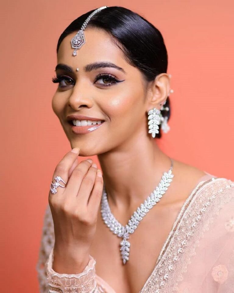 Akanksha Mohan Age, Death, Family, Biography & More » StarsUnfolded