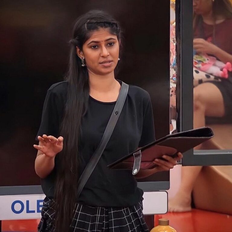 Neha Chowdary Age, Boyfriend, Family, Biography & More » StarsUnfolded