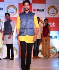 Raja Shekar (Bigg Boss Telugu 6) Height, Age, Girlfriend, Family ...