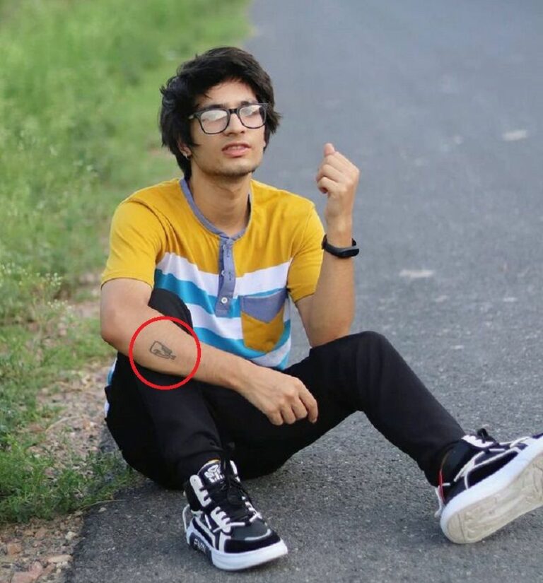 Saurav Joshi (YouTuber) Age, Girlfriend, Family, Biography & More ...